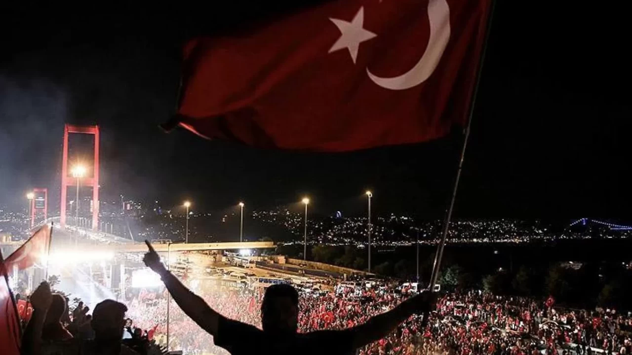 İletişim Başkanlığı'ndan 15 Temmuz kitabı paylaşımı: Unutmadık unutturmayacağız - Türkgün ...